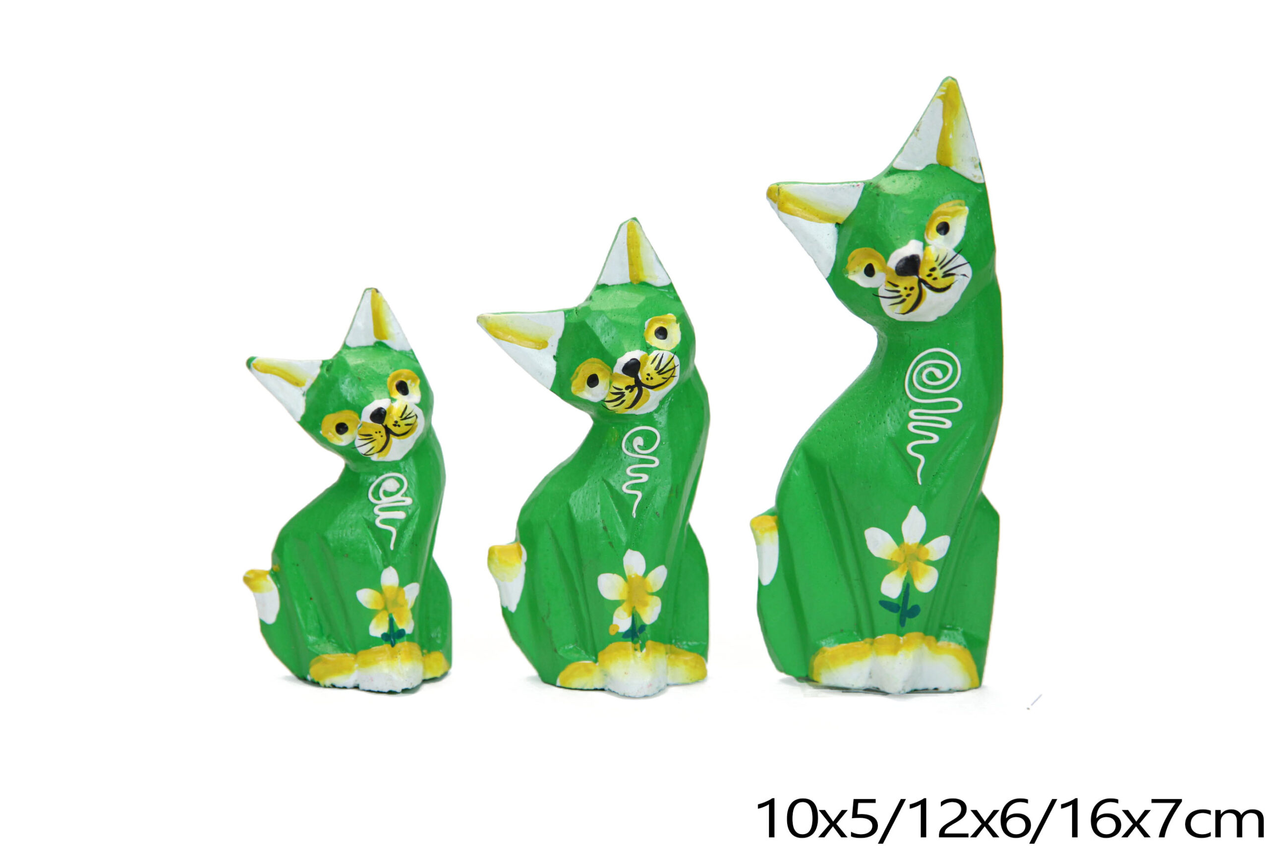 Drvene mačke s ukrasima, razne boje